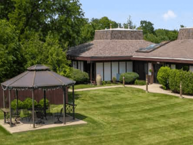 Wheaton Oaks Center – 1113-1135 Wheaton Oaks Court, Wheaton IL 60187